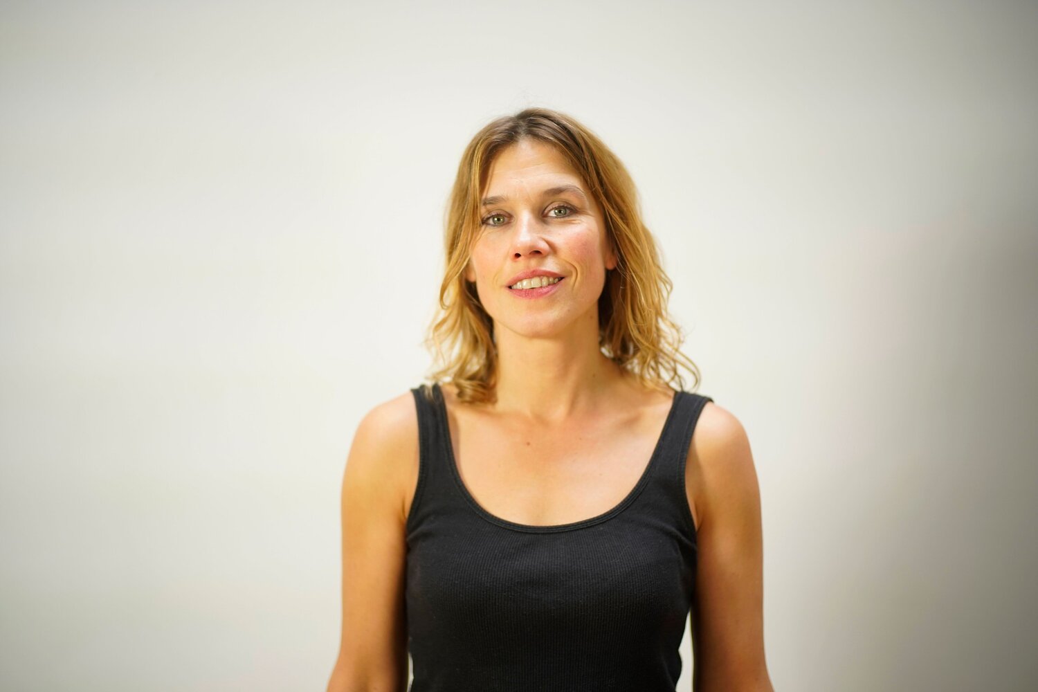 Miriam Benova - Le Centre Element